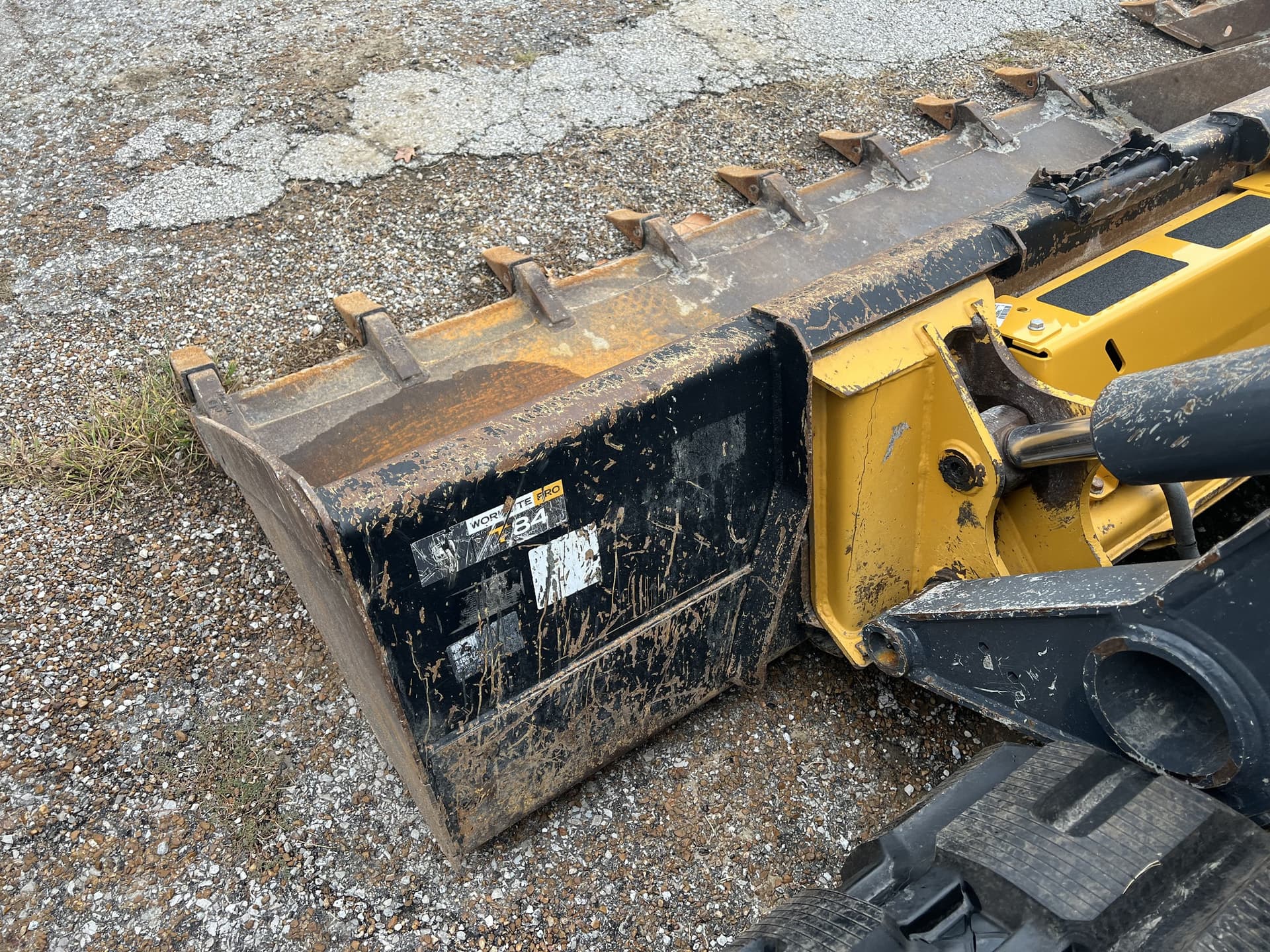 2022 John Deere 331G - Sydenstricker Nobbe Partners