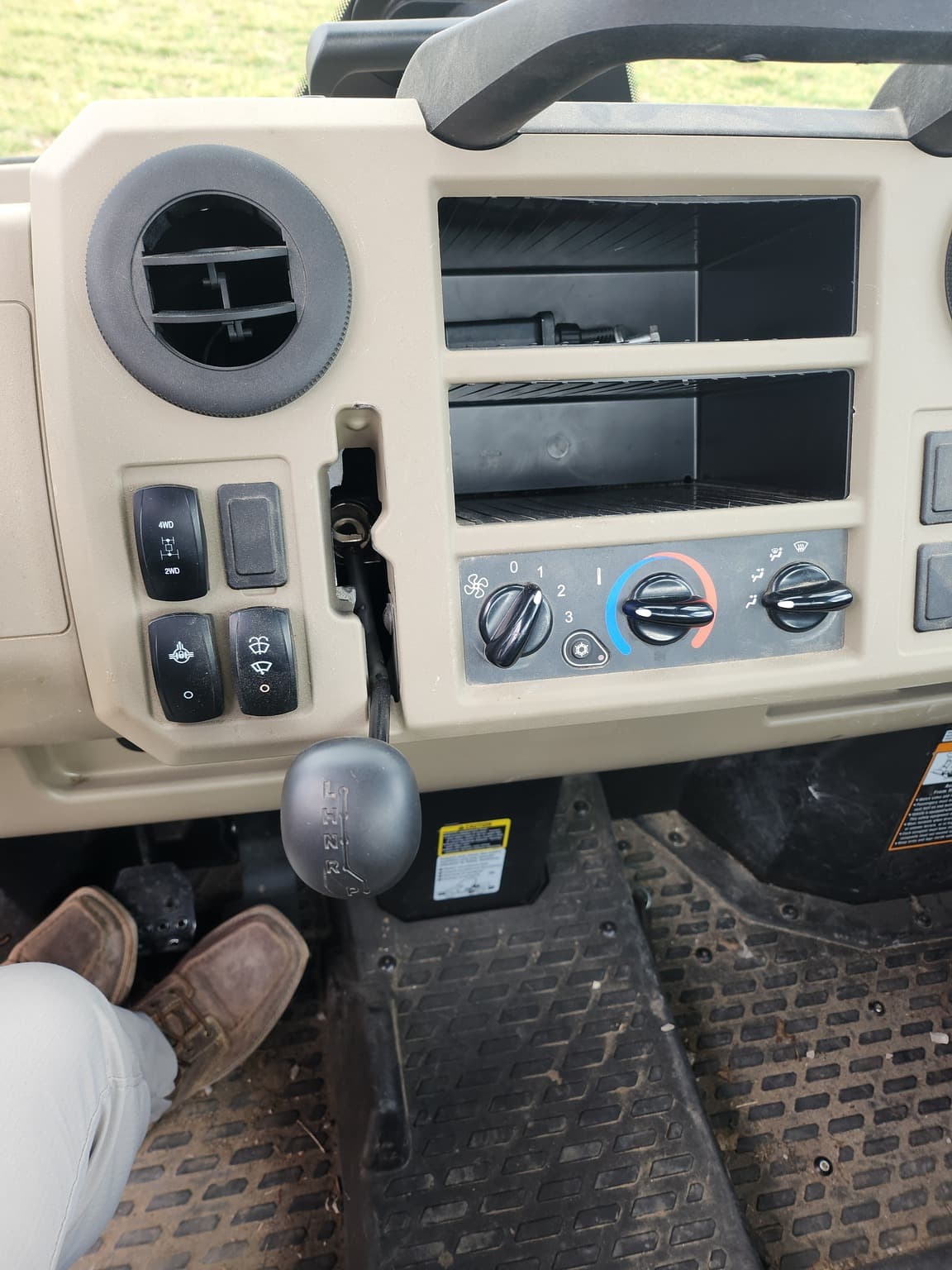 2023 John Deere XUV 835R - Sydenstricker Nobbe Partners