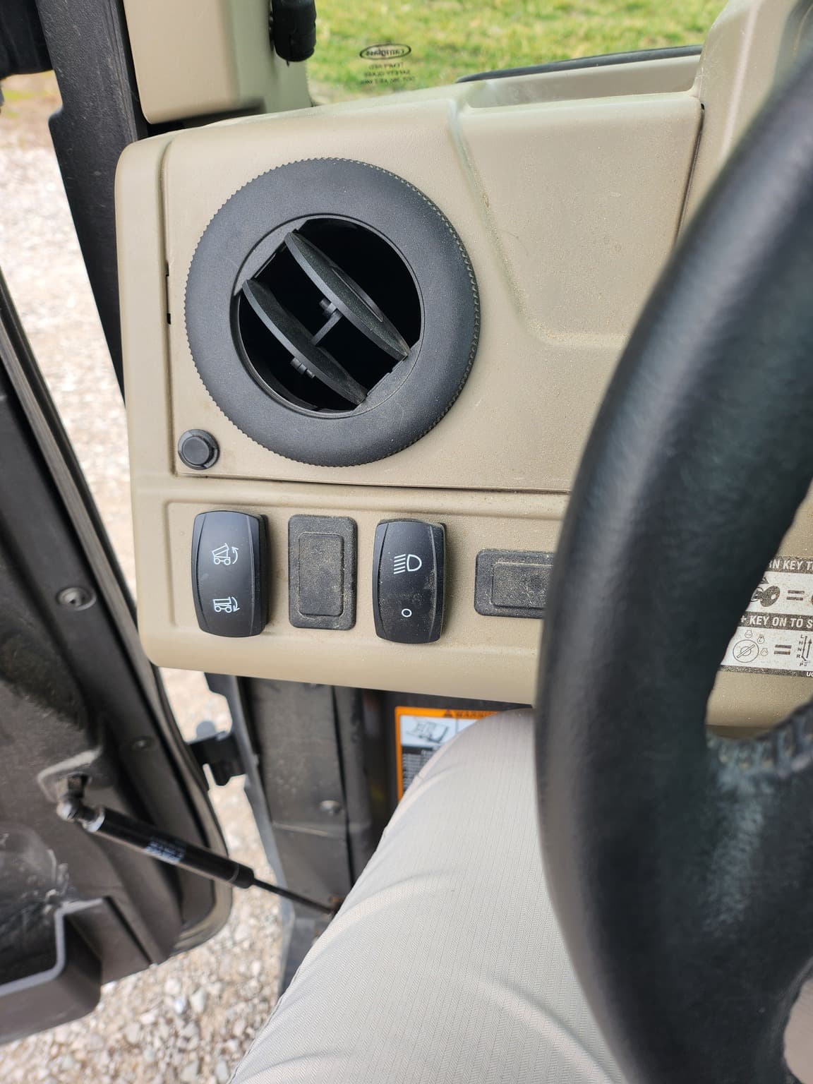 2023 John Deere XUV 835R - Sydenstricker Nobbe Partners