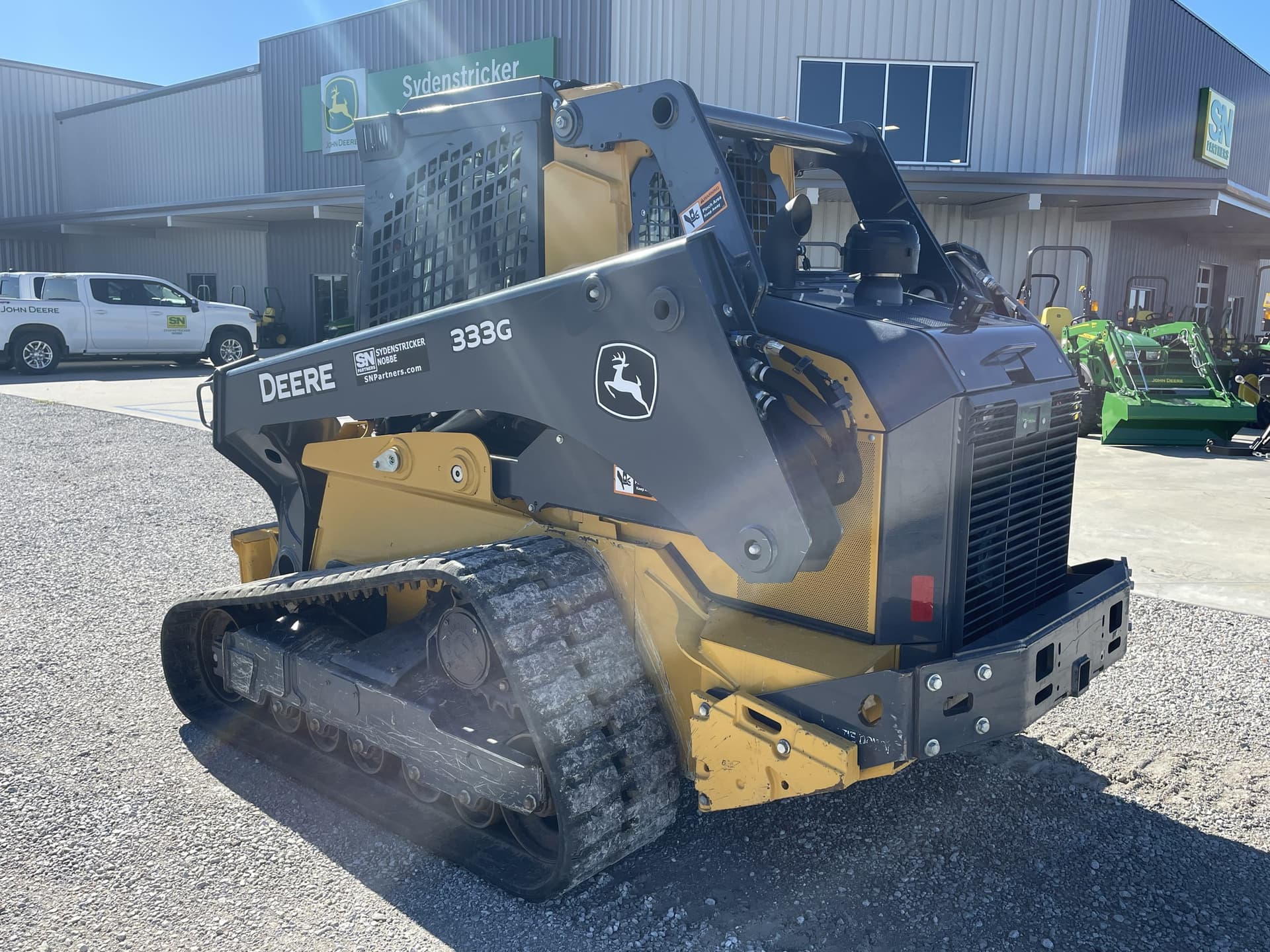 2022 John Deere 333G - Sydenstricker Nobbe Partners