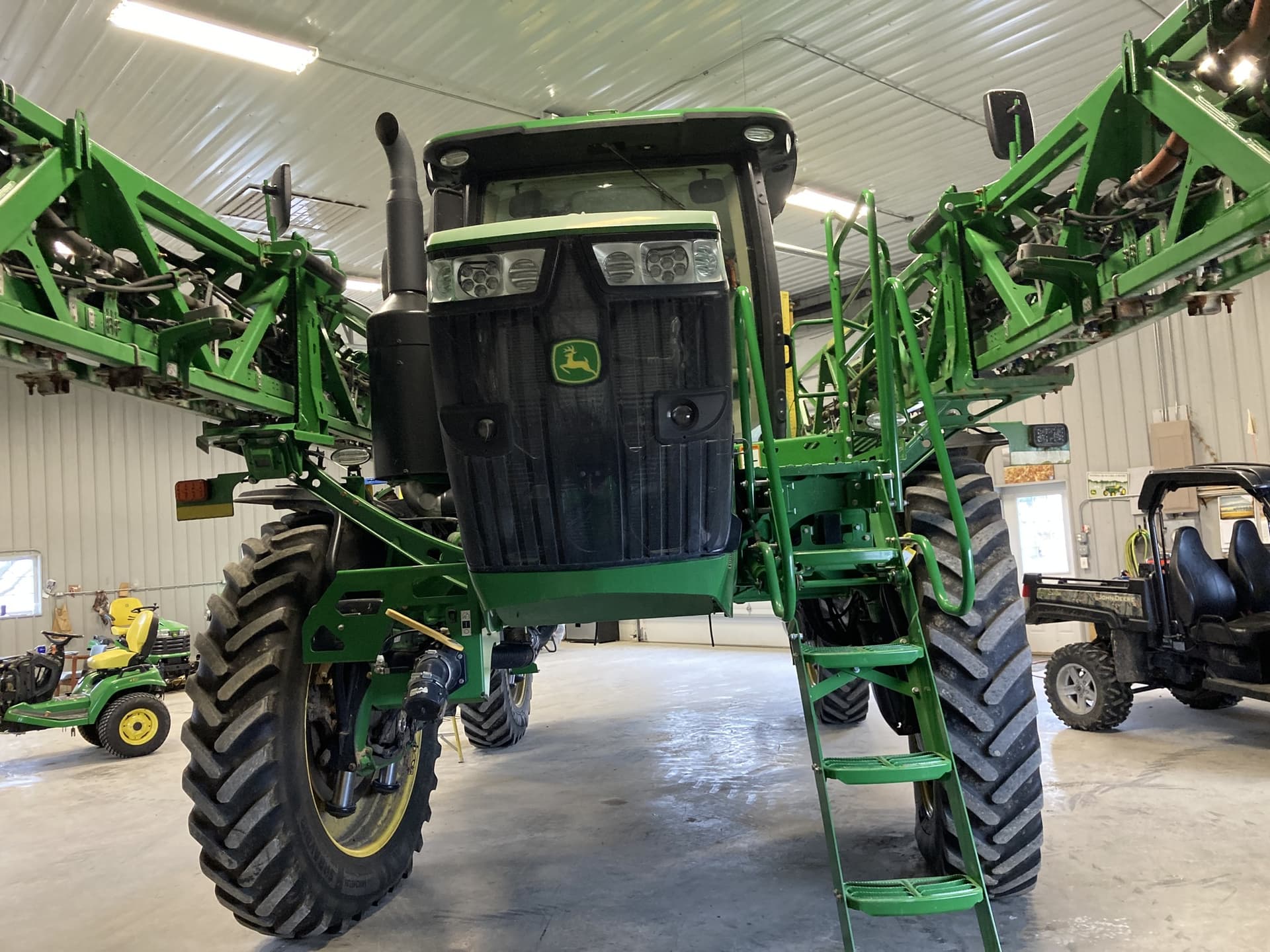 2018 John Deere R4045 - Sydenstricker Nobbe Partners