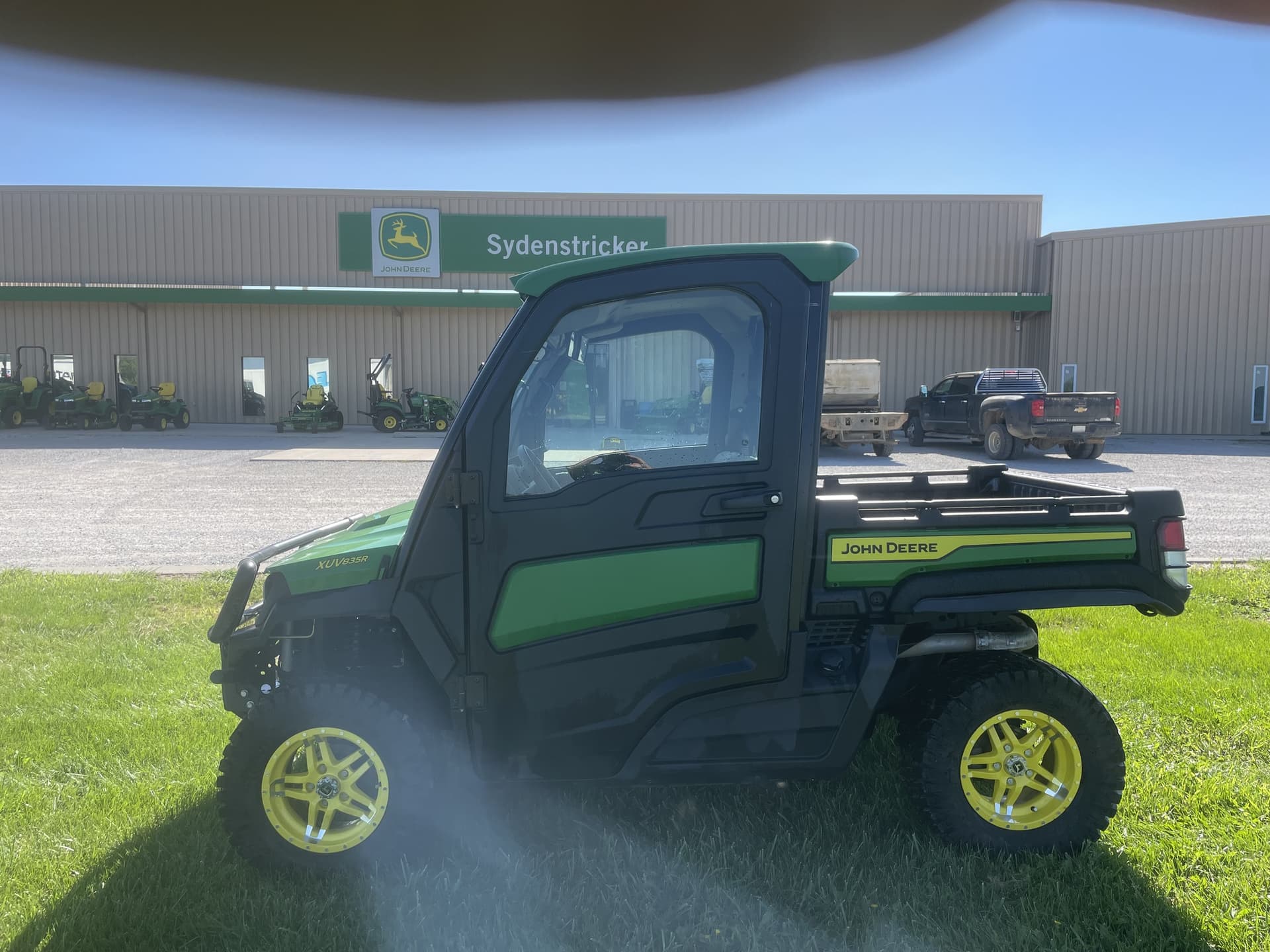 2022 John Deere XUV 835R - Sydenstricker Nobbe Partners