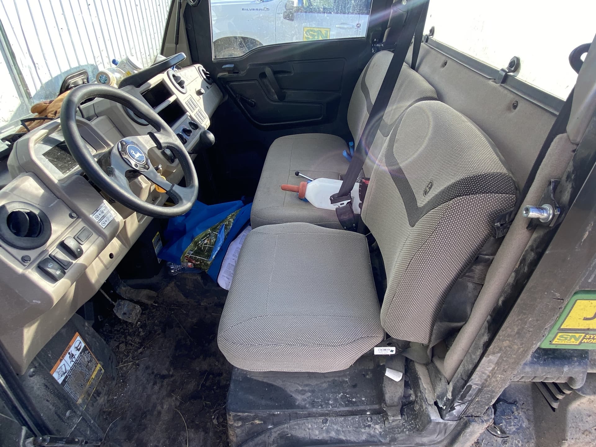 2023 John Deere XUV 835R - Sydenstricker Nobbe Partners